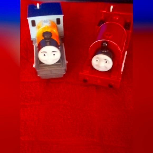 Toys | Thomas Friends Set Of 2 Pieces Classic Red And Gray Toy Train ...